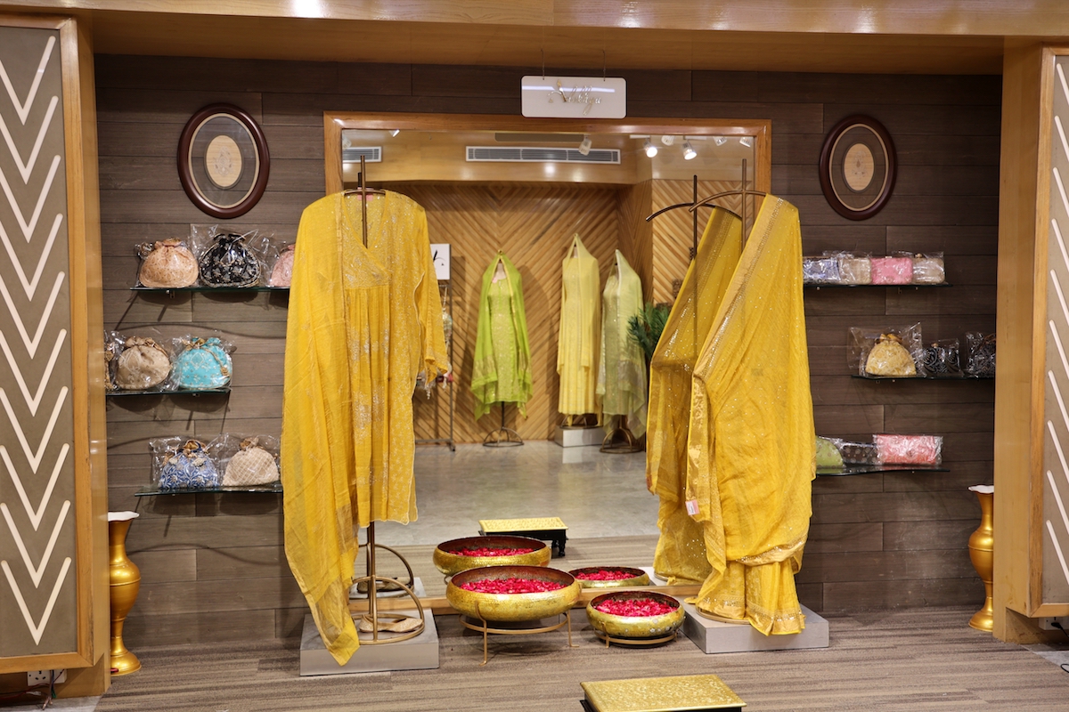 SHOP THE COOL & CLASSIC SUMMER COLLECTION AT ALEKHYA CHIKANKARI ...